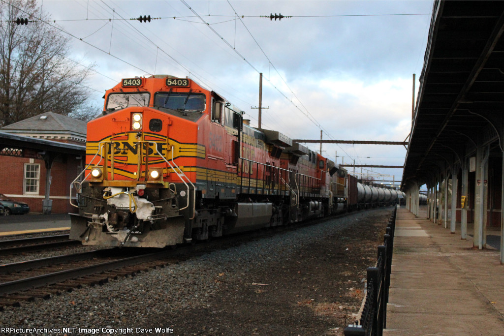 BNSF 5403